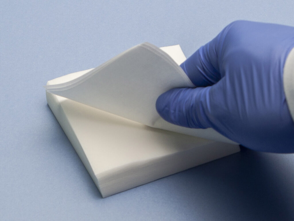 CHNW60440P Non-Woven Lint Free Wipes - Berkshire Corporation